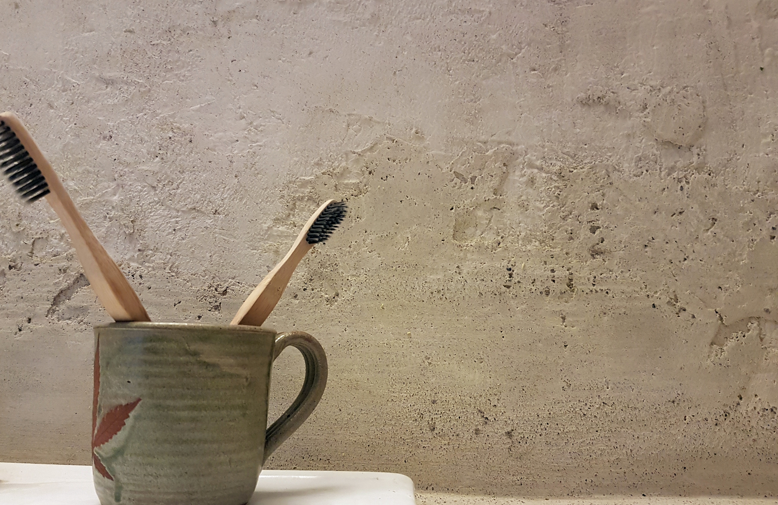 Raw Mud: Adventures in Natural Lime Plaster 01 | Minds