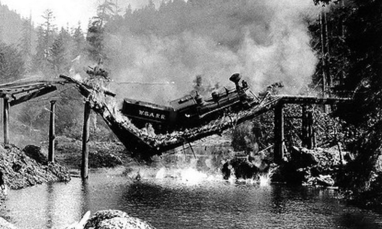 The Three Buddha Bridge | Minds